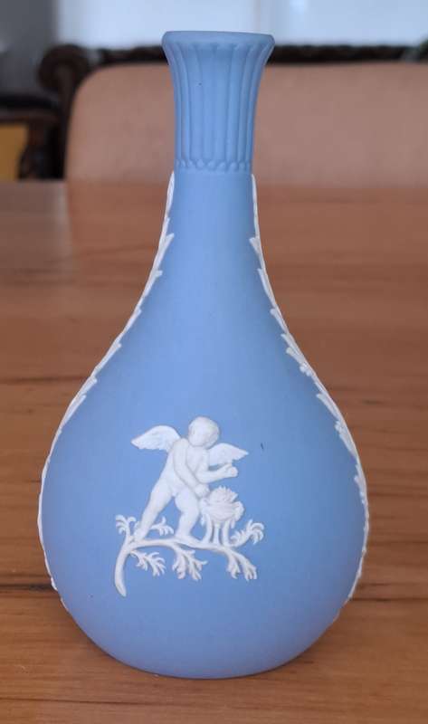 Other Ornaments - Wedgwood Jasperware Cupid Vase for sale in Pietermaritzburg (ID:632544171)