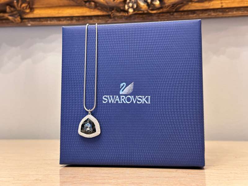 Necklaces - SWAROVSKI Statement Necklace for sale in Cape Town (ID ... Necklaces - SWAROVSKI Statement Necklace for sale in Cape Town (ID ...