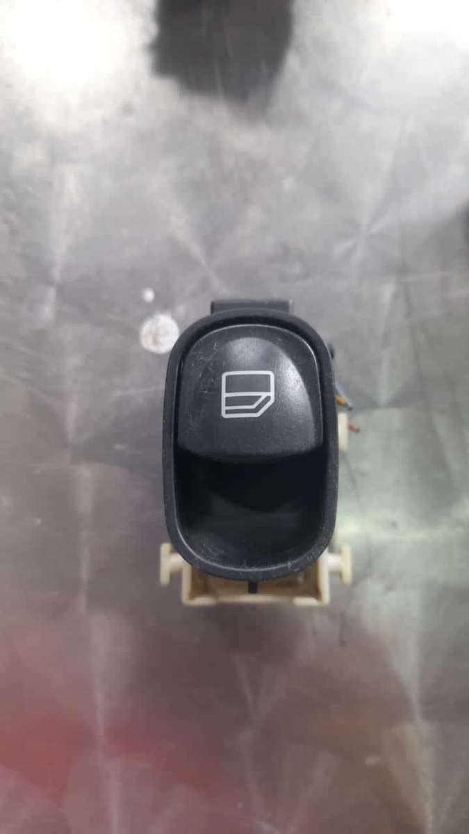 Ball Joints - Mercedes W203 Window Switch for sale in Saldanha (ID ...