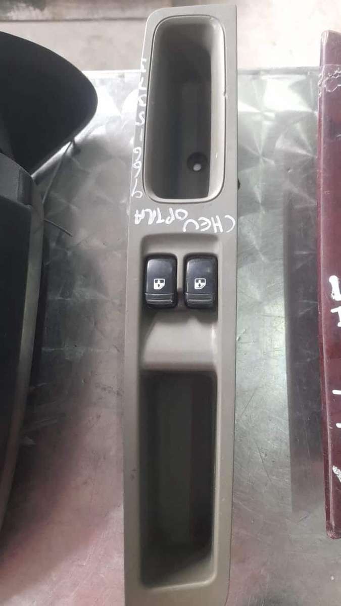 Knobs, Buttons & Switches - Chev Optra Window Switch was listed for 750 ...