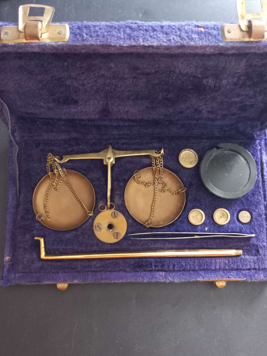 Scales & Weights - Antique Gold scale set with weights in original box ...