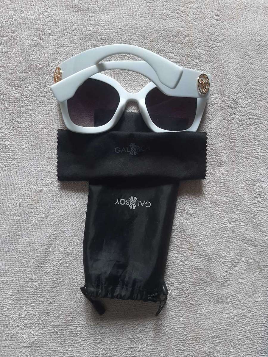 Sunglasses - Galaxyboy sunglasses for women was sold for 300.00 on 21 ...