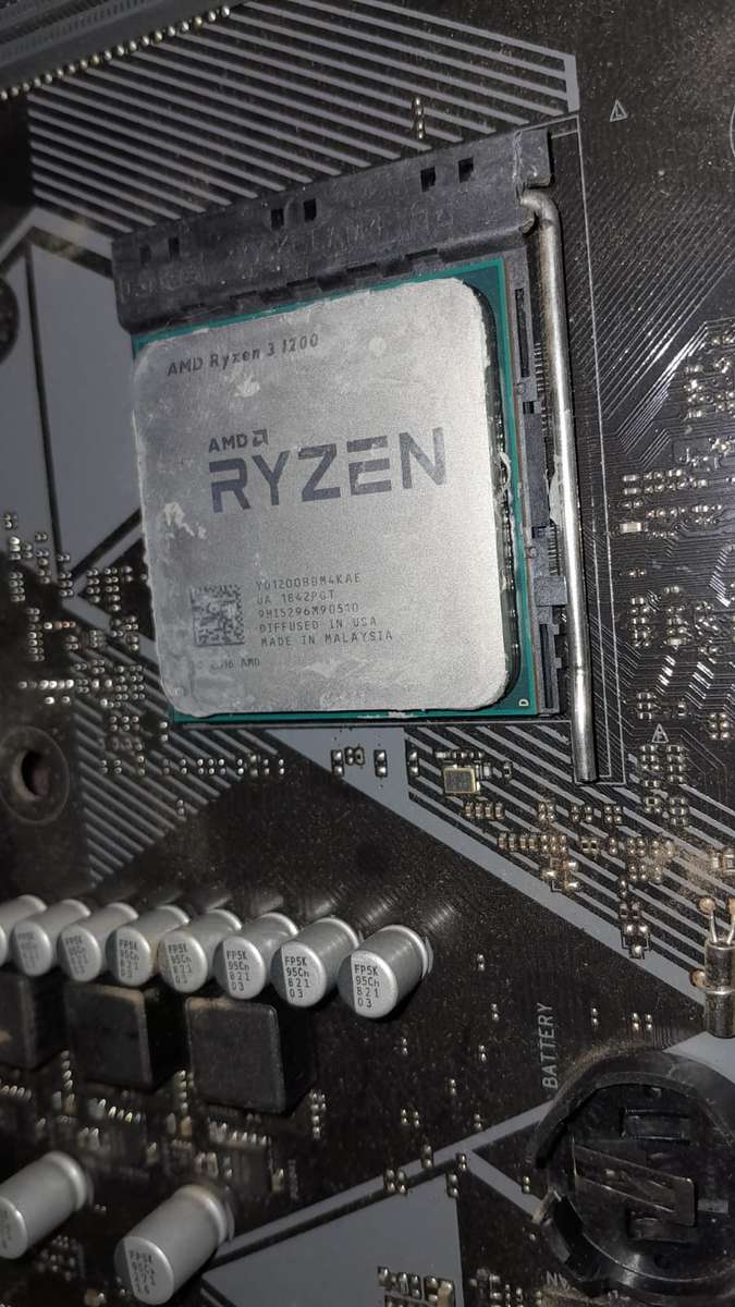 PC Desktops & All-in-Ones - Ryzen 3 processor and motherbord read ...
