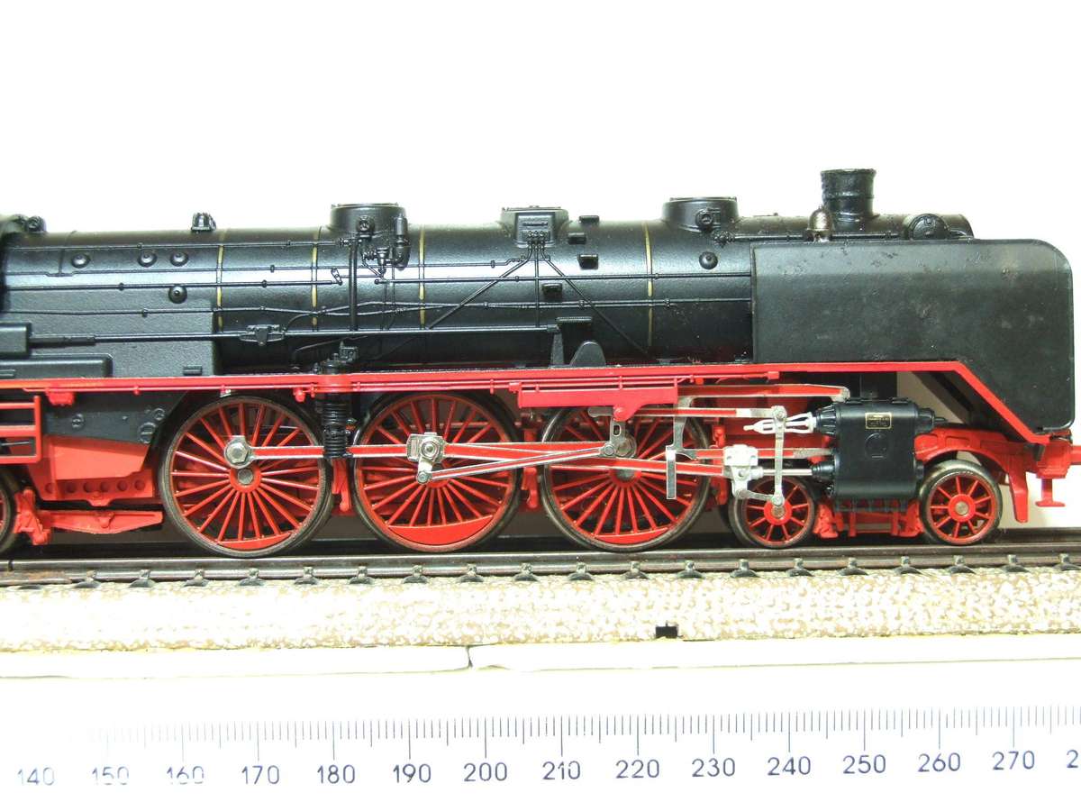 Locomotives - MARKLIN HO: Vintage DR BR03 Steam Locomotive & Tender ...