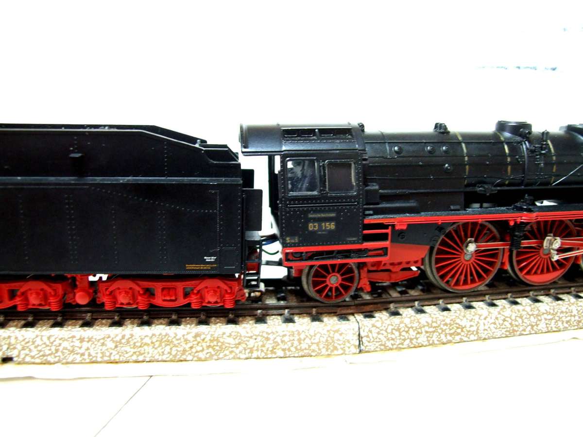 Locomotives - MARKLIN HO: Vintage DR BR03 Steam Locomotive & Tender ...