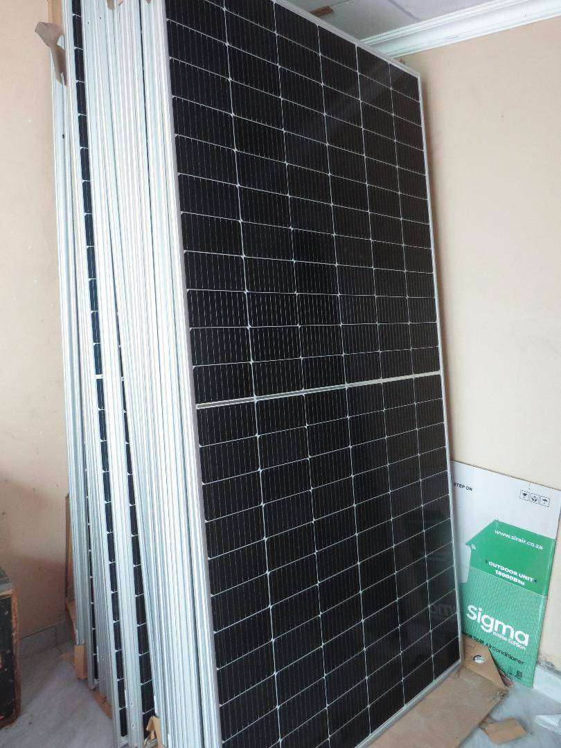 Solar Panels - 550w Canadian Solar Panels was listed for 0.00 on 8 Feb ...