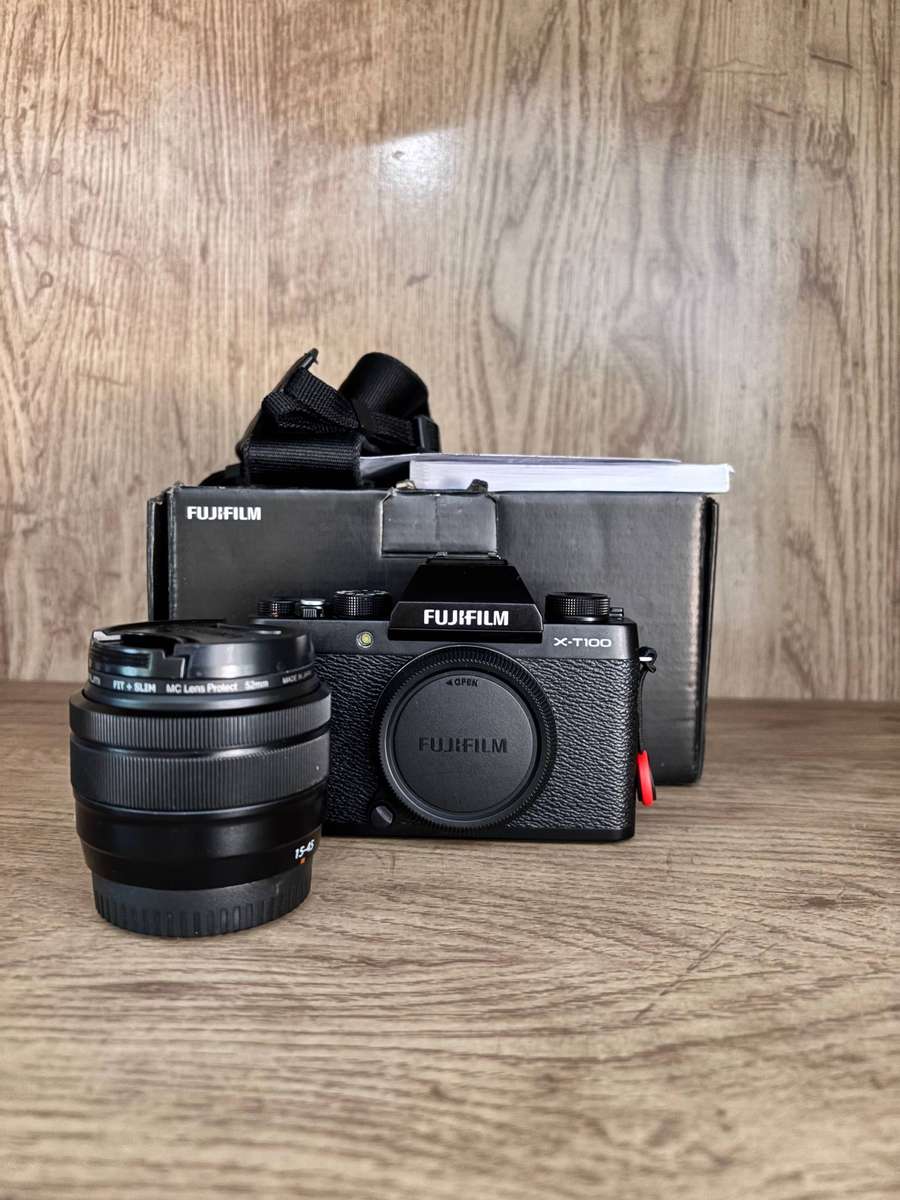 Compact Interchangeable Lens - Fujifilm XT100 Mirrorless Black + 15 ...
