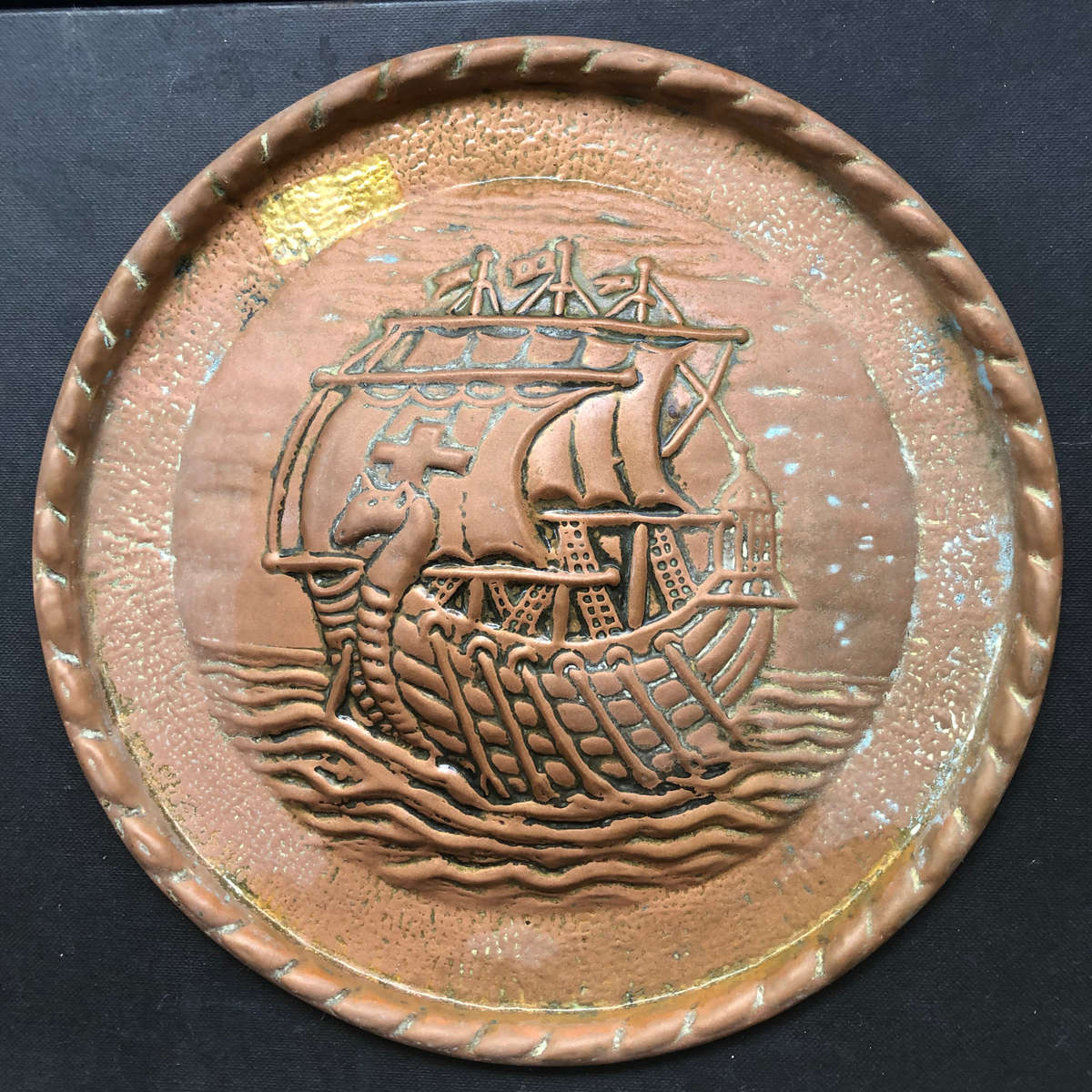 Brass - PEERAGE TAVERN BRASS WALL PLATE VINTAGE EMBOSSED VIKING SHIP ...