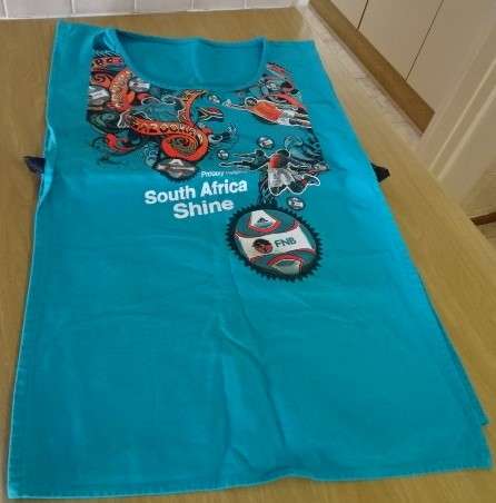 Sporting Memorabilia - 2010 FIFA WORLD CUP , TEAM FNB CORPORATE APRON ...