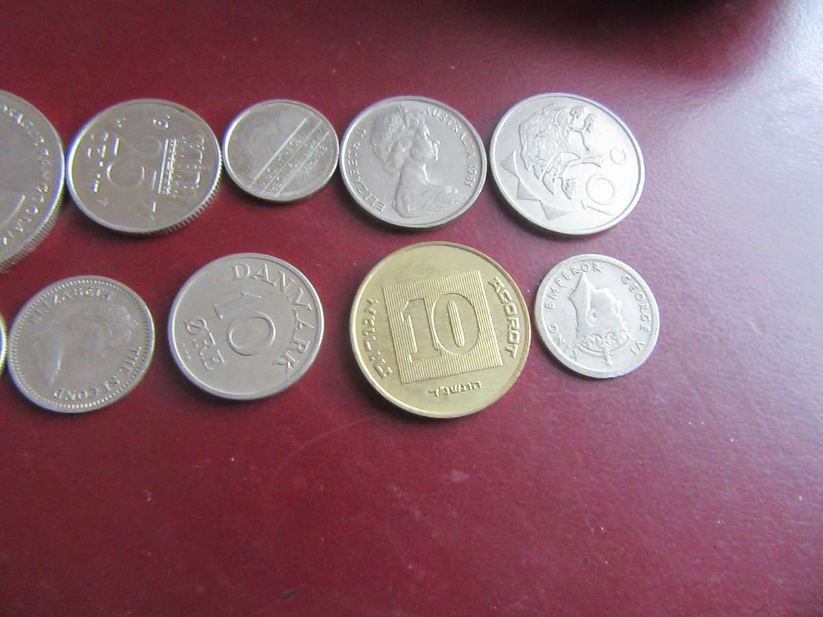 Collections & Lots - GOOD START FOR THE BEGINNER - 10 INTERNATIONAL ...