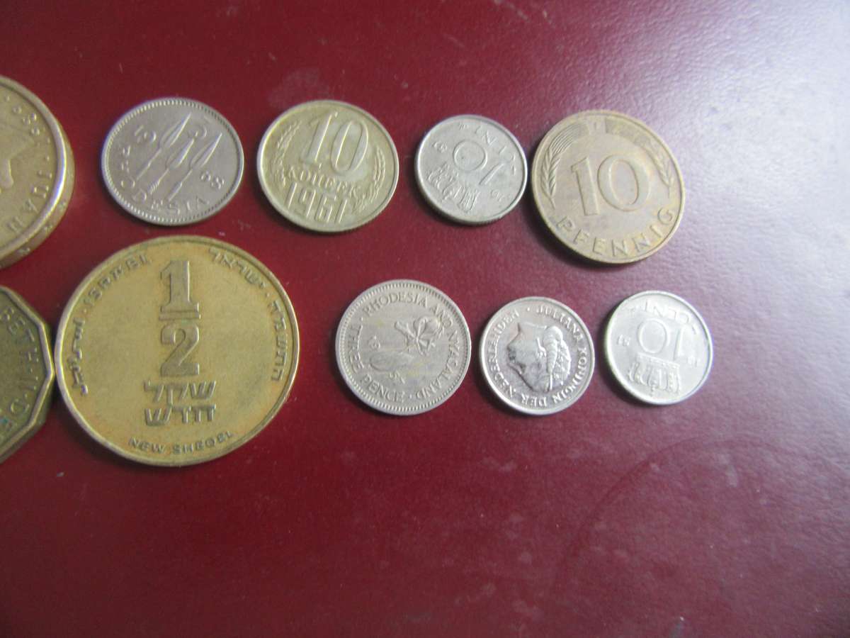 Collections & Lots - GOOD START FOR THE BEGINNER - 10 INTERNATIONAL ...