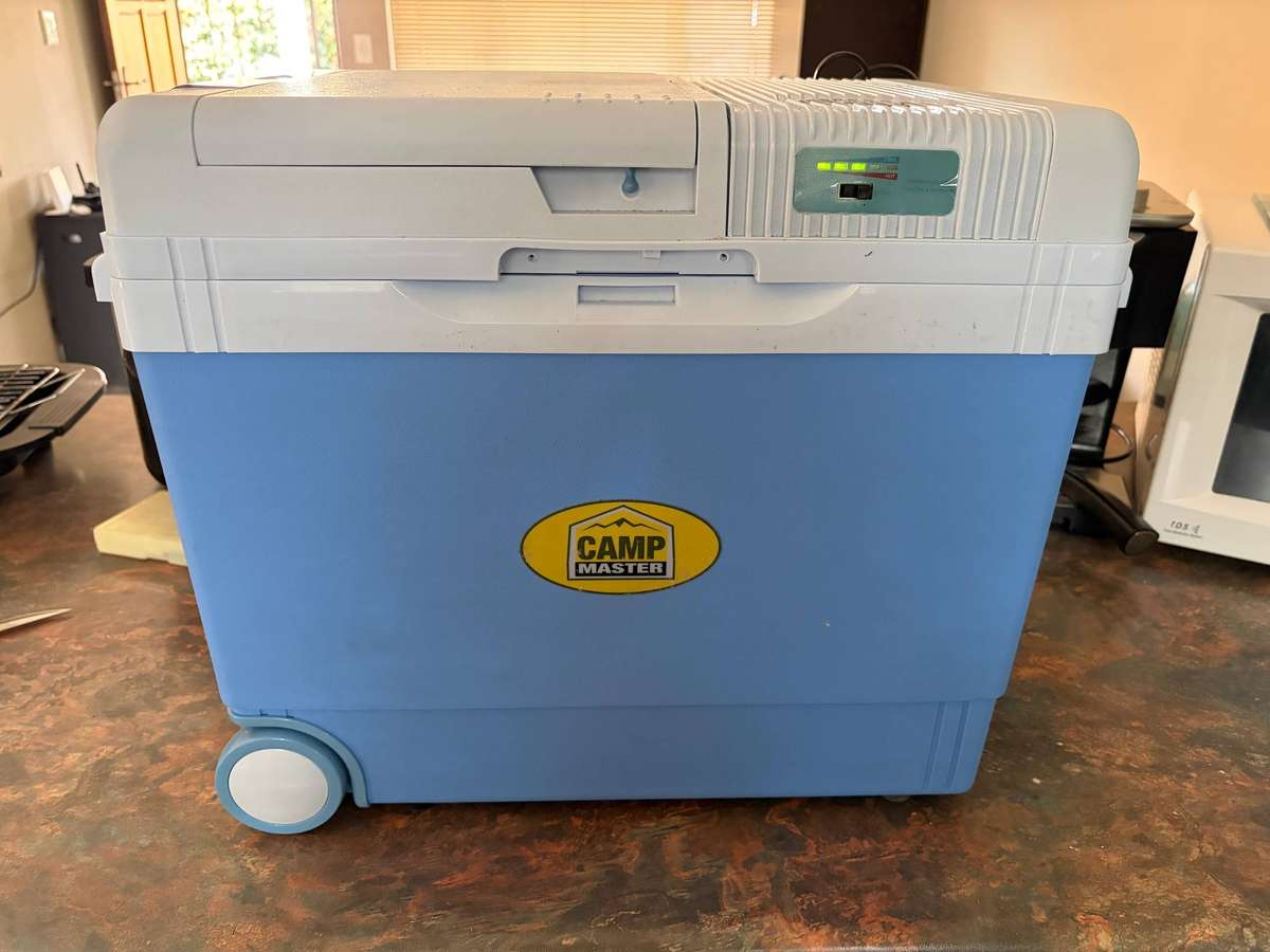 Cooler Boxes - Campmaster Car cooler AC & DC for sale in Johannesburg ...
