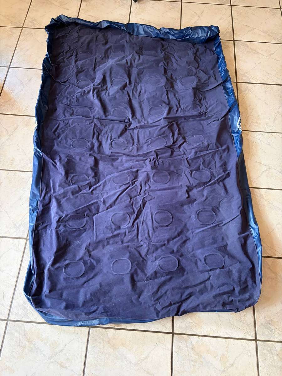Mattresses & Stretchers - Campmaster double inflatable mattress for ...