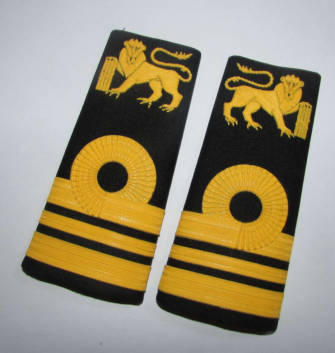 South African Navy - SADF - Navy Lieutenant-Commander Slip on Ranks for ...