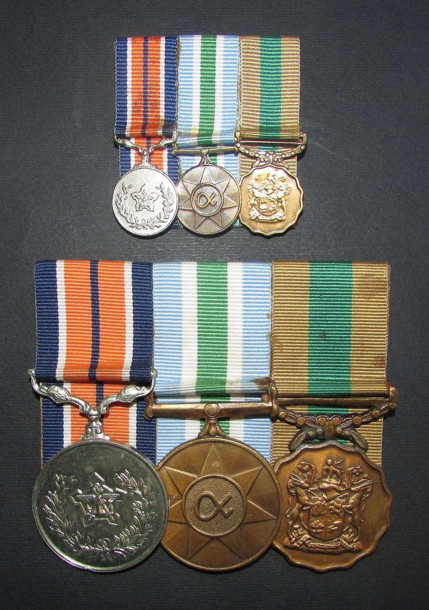 SADF & SANDF - SADF - Full Size Plus Miniature Good Service Medal Group ...