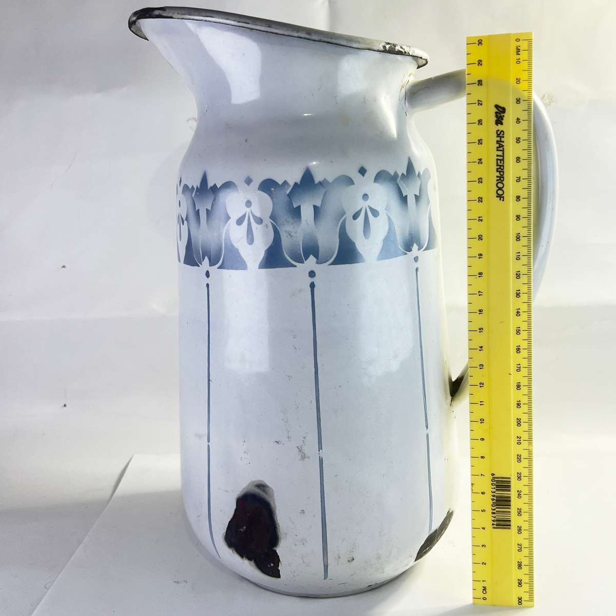 Enamelware - Large blue and white vintage enamel wash jug with Art ...