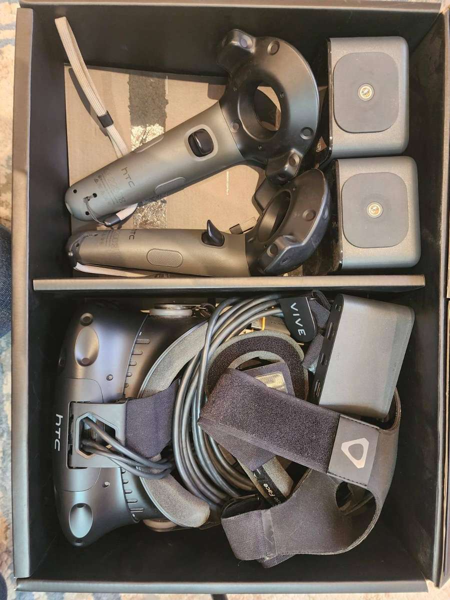 Virtual Reality - HTC Vive Original VR Headset Full Kit | Base Stations ...
