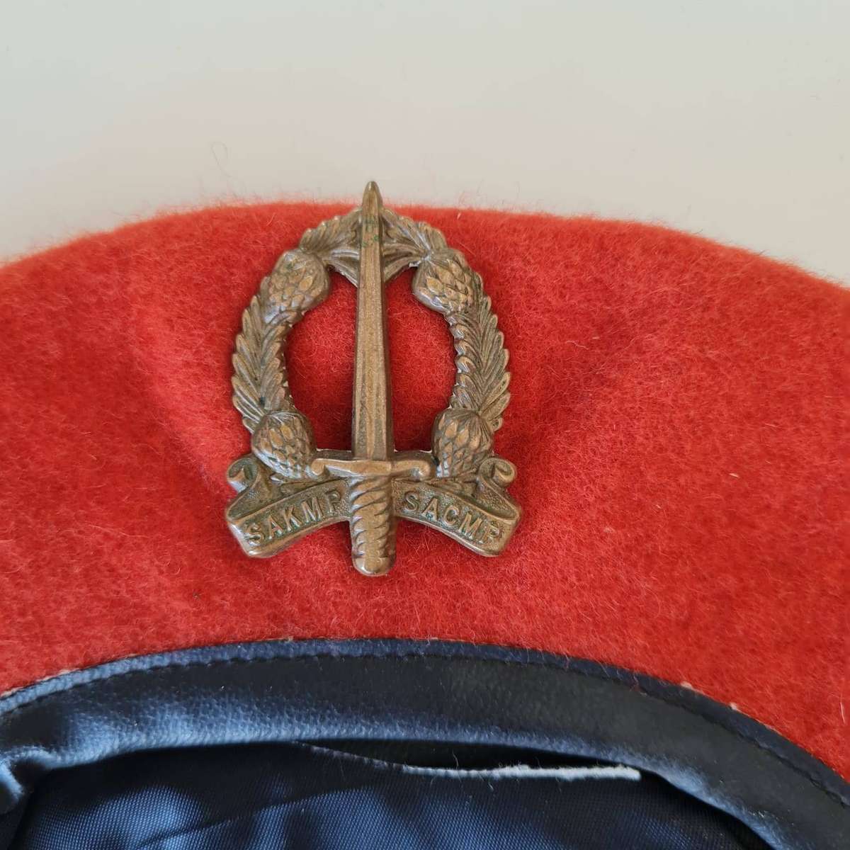 South African Army - SADF Military Police (MP) Red Beret Vintage 1991 ...