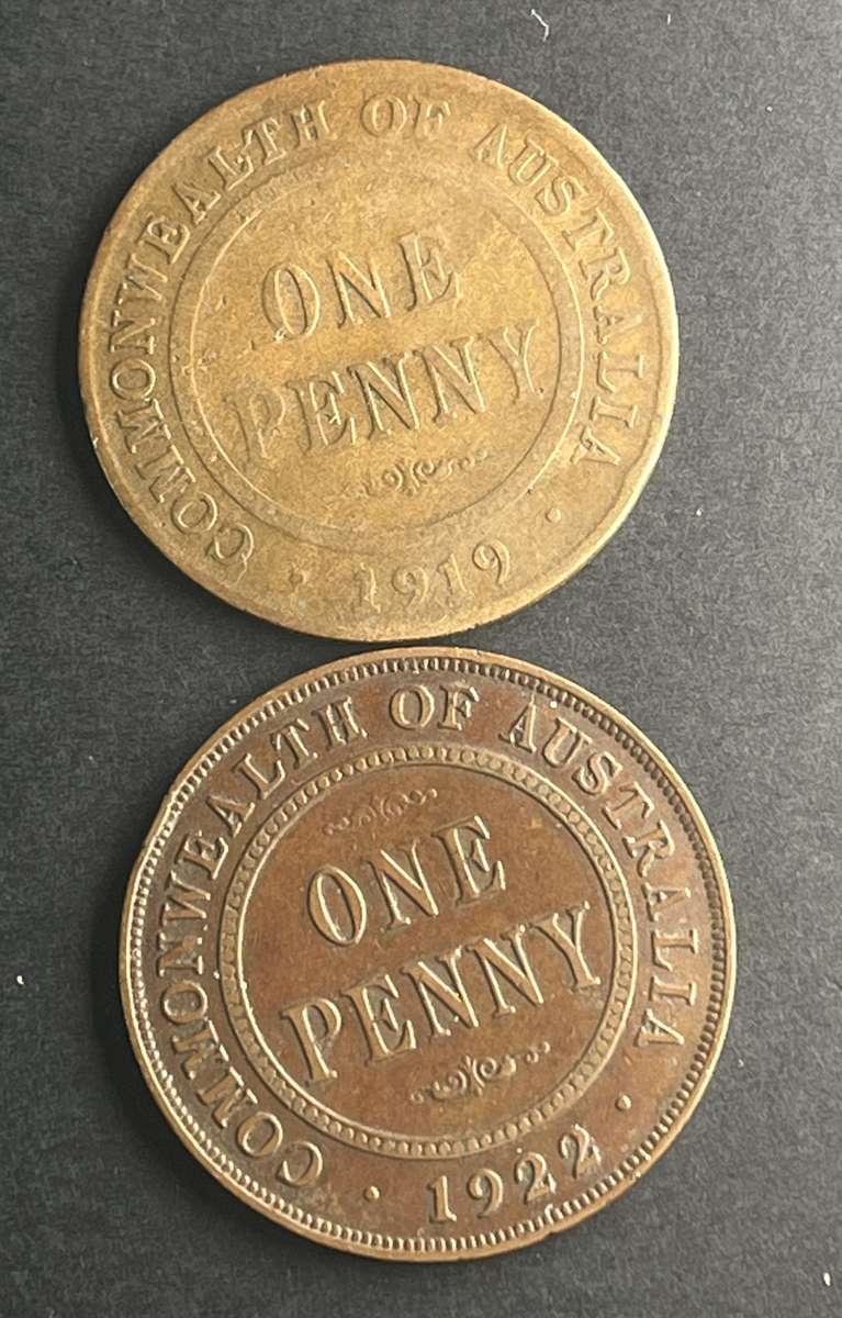 Australia & Oceania - Set of two Australian Pennies, 1919 and 1922. Bronze for sale in Cape Town ...