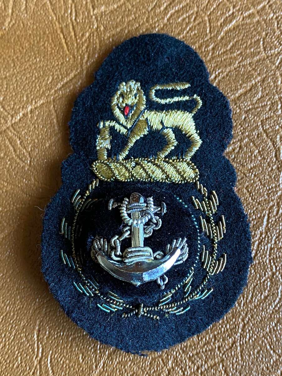 South African Navy - SA NAVY CHIEF PETTY OFFICERS CAP BADGE-WORN 1961-2003 for sale in ...