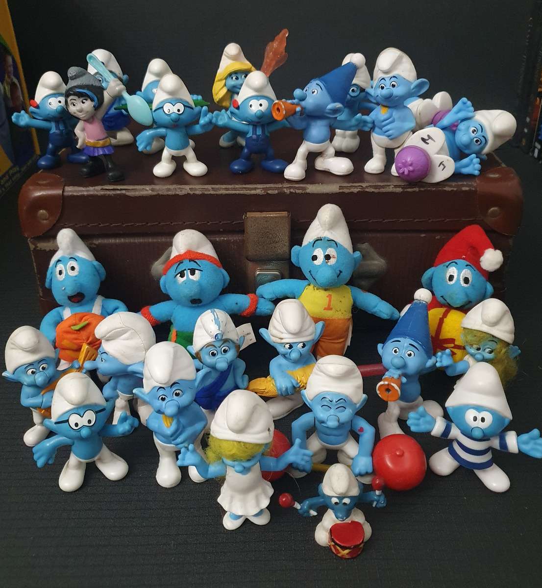 Character Toys - McDonald Smurf Collection Plushie & Plastic Toys 28x ...