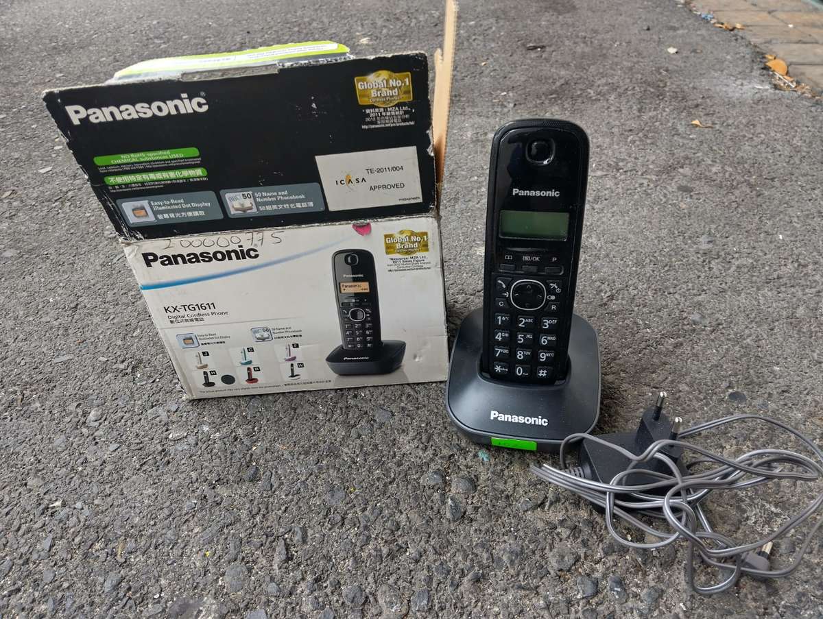 Telephones - Panasonic KX-TG1611 Digital Cordless Phone was sold for 199.00 on 7 Apr at 10:25 by ...