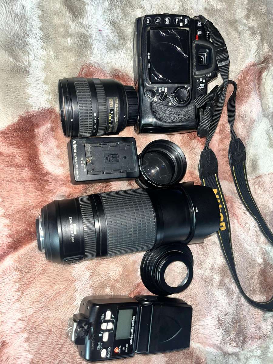 Digital SLR - Nikon D300 DSLR Camera in great working condition for sale in Lady Grey (ID:643922142)