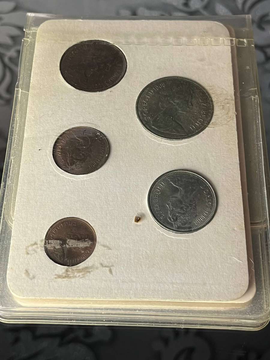 Proof sets - UK Decimal Day 1971 Coin Set Historic British Currency ...