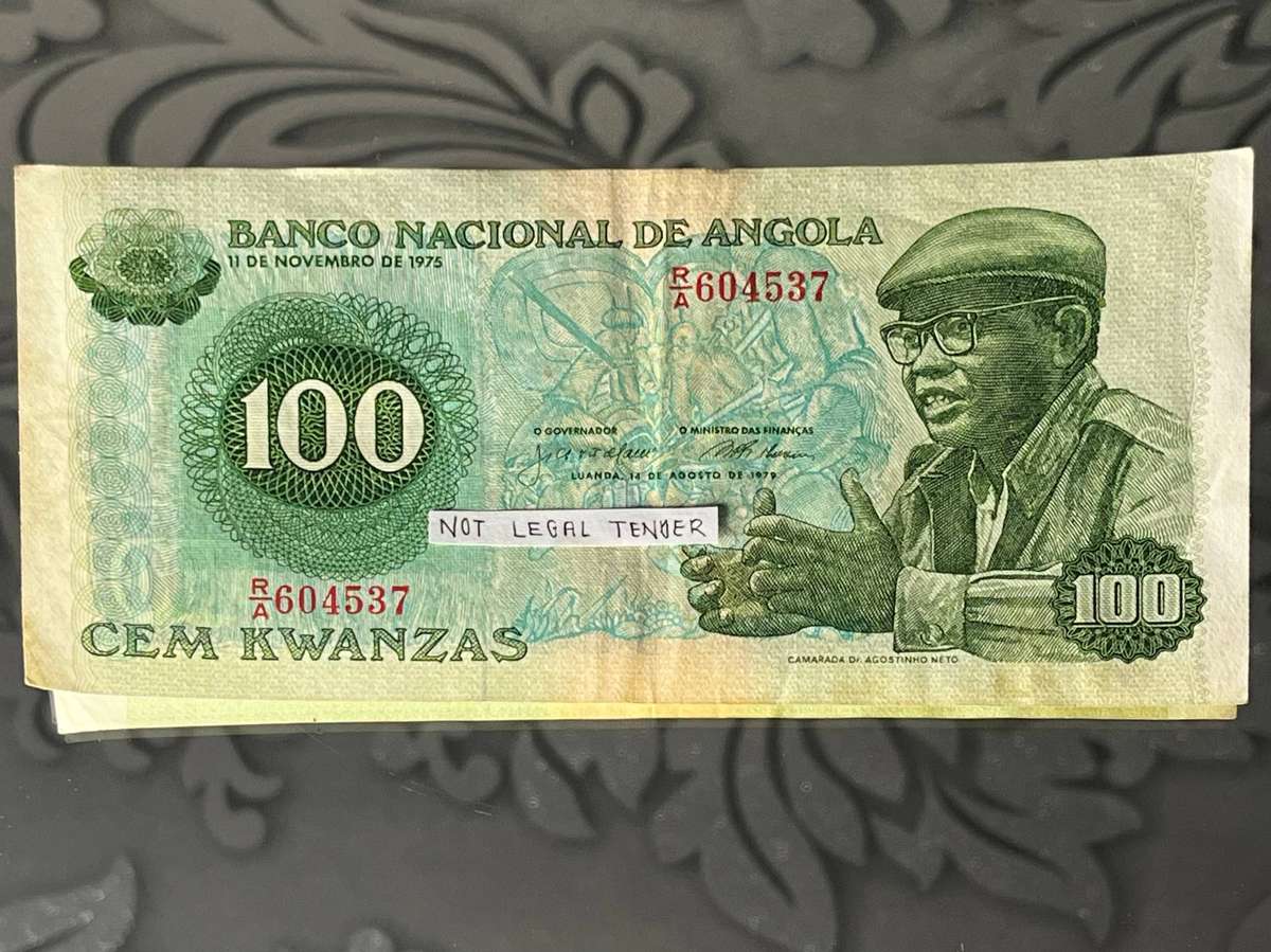Africa - Angola 100 Kwanzas Banknote 1975 Issue President Agostinho ...