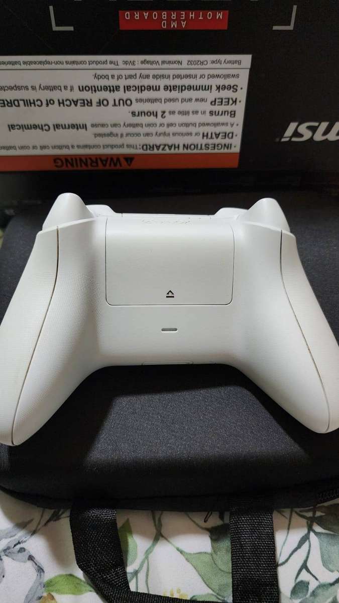 Controllers & Remotes - Xbox Series S White Wireless Controller for ...