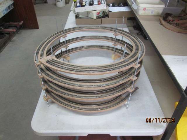 Track - N SCALE - HELIX - 3-REVOLUTION - FITTED WITH NICKLE SILVER ...