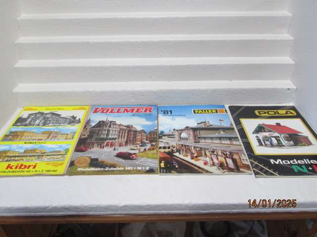 Catalogues & Magazines - HO SCALE - VARIOUS MODEL TRAIN CATALOGUES - X4 ...